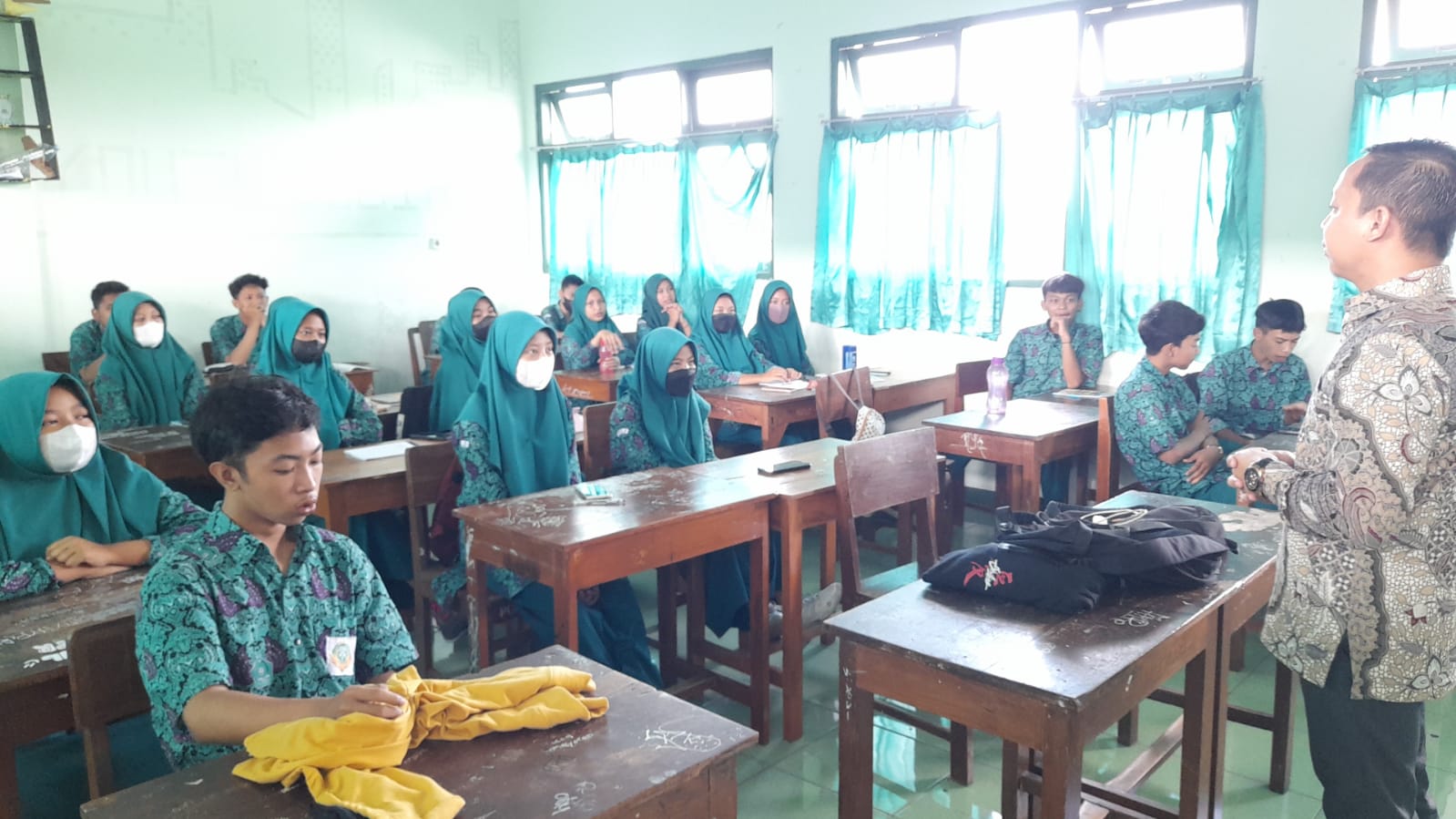 Hadirkan Pengusaha Muda, MAN 4 Sleman Bekali Siswa Hidup Mandiri - MAN ...